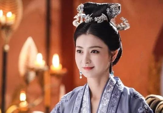 Because Zhen Huan's biography is well known, she has worked with Sun Li ...
