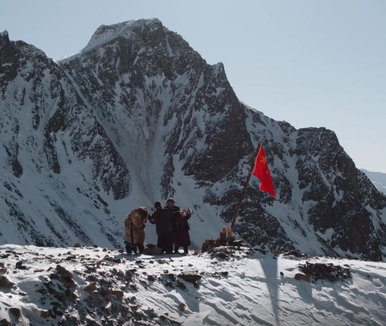 "Ideal Shines in China": Mr. Wang Huiwu, tearing the foot wraps that ...