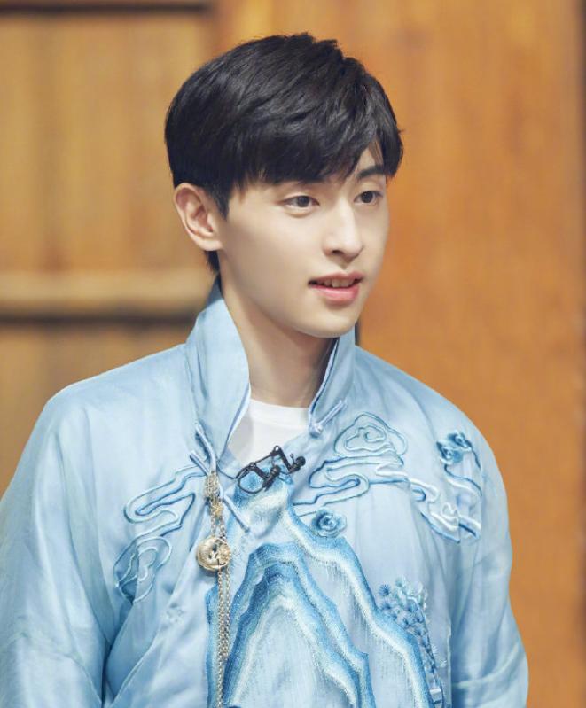 Deng Lun's new drama Night Traveler is finally on, the Republic of ...