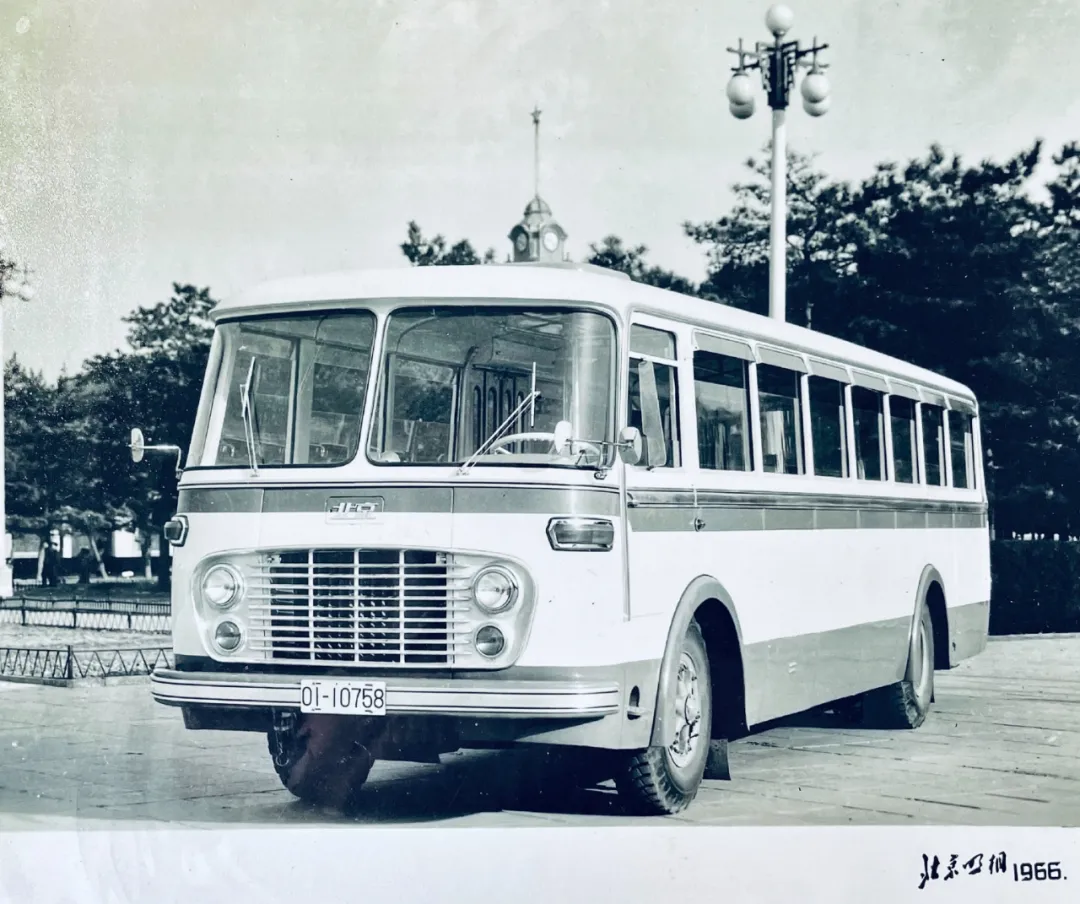 How does the "big road" running on Chang'an Avenue lead the design of ...