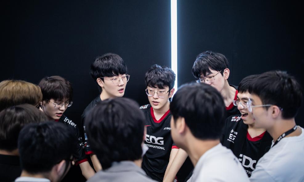 EDG returned to its peak with seven consecutive victories, ranked No ...