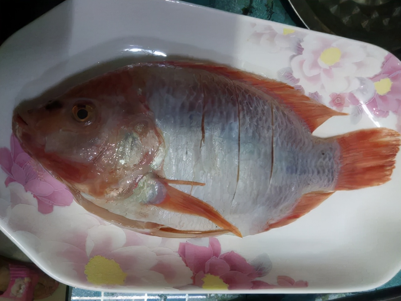 Defrost the fish, whether it is vinegar or salt soak?All wrong!How to ...