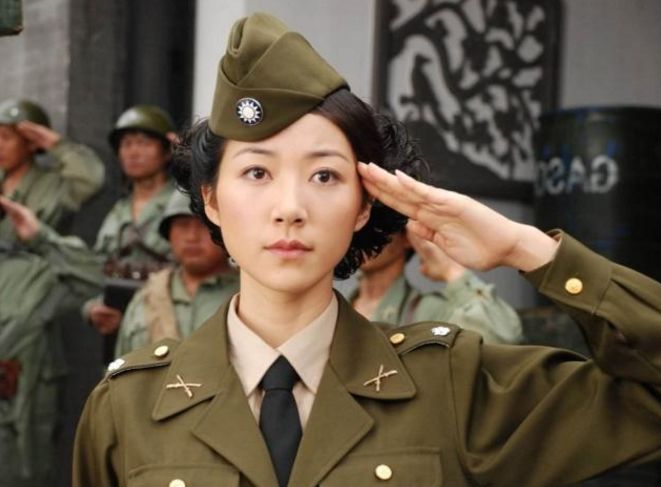 Do you know the ten best-looking actresses in military uniforms in the ...