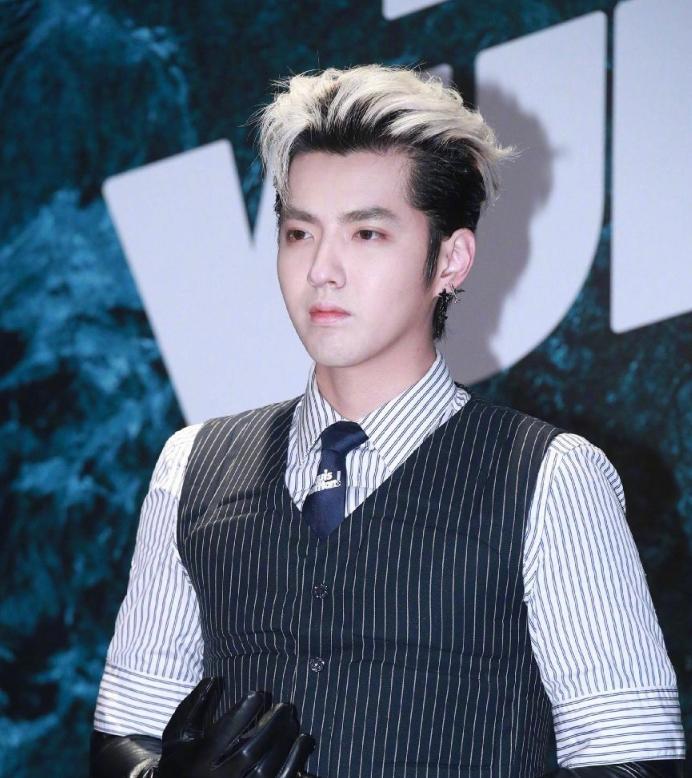 Live photos of the actor's big show, Liu Haoran has a full sense of ...