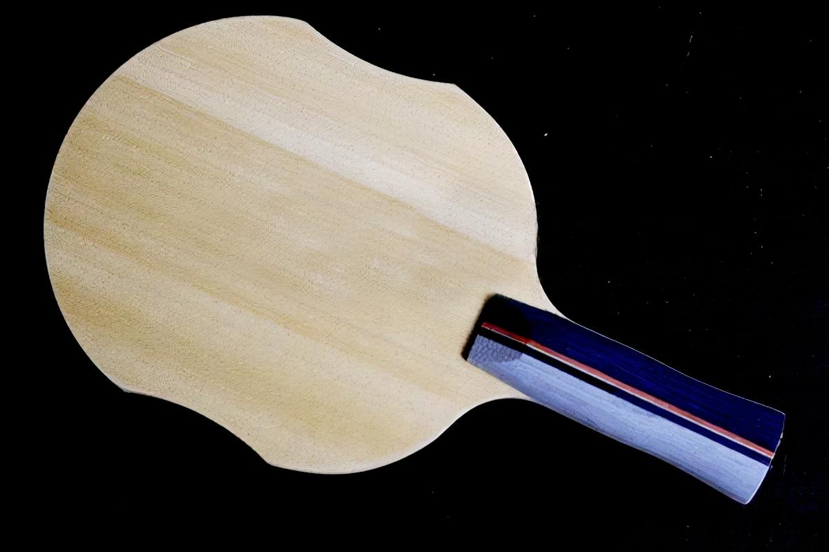 Rare in table tennis!The 19-year-old teenager uses the octagonal racket ...