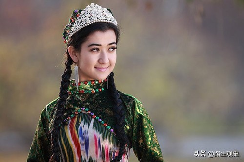 There is a good place in Xinjiang called Kazanqi, where the girls are ...