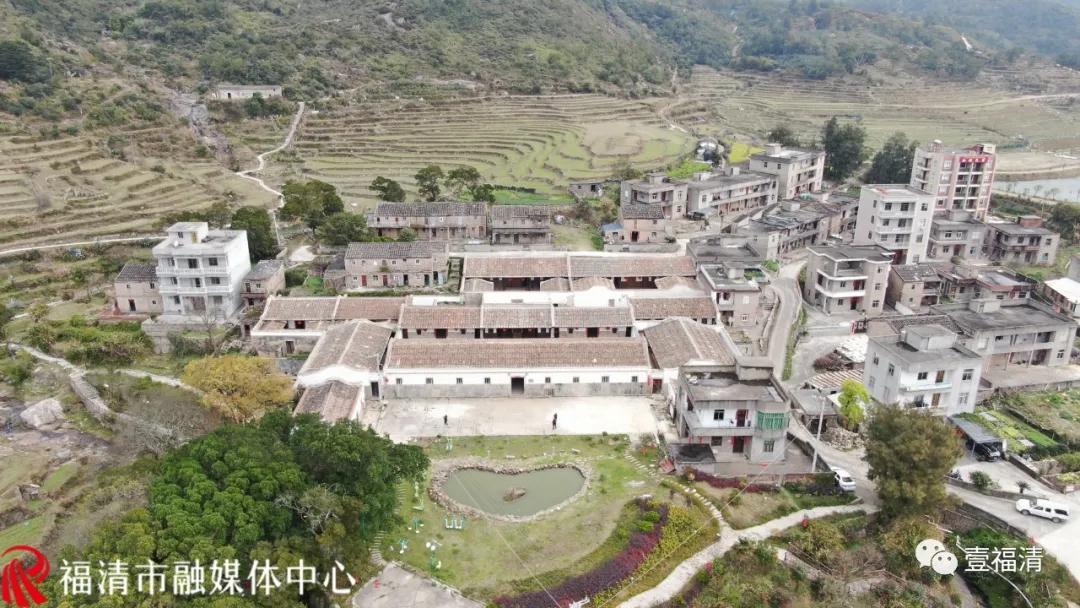 Don't "cuo" too!Each of these old buildings in Fuqing is stunning ...