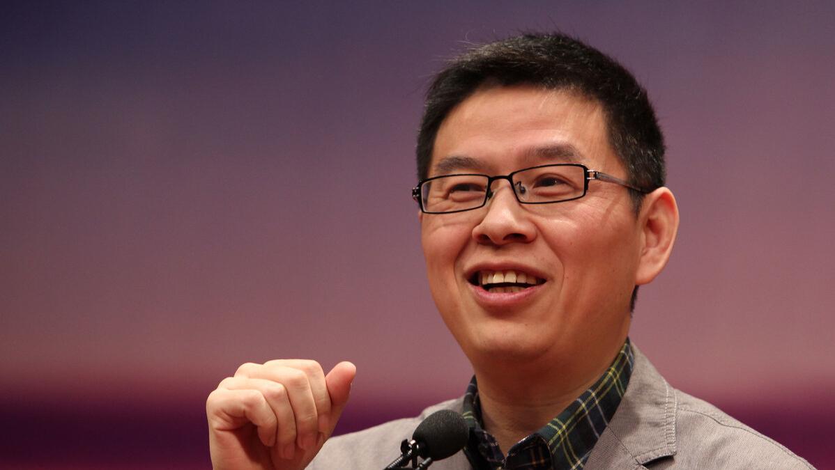 The well-known scholar Li Bo, although he likes to write poetry, but ...