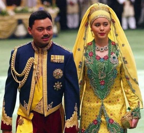 The second princess of Brunei was born as a beautiful flight attendant ...
