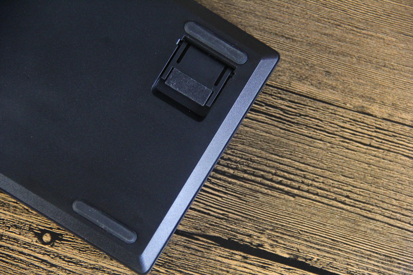 Prevent carpal tunnel syndrome, this ergonomic mechanical keyboard with ...