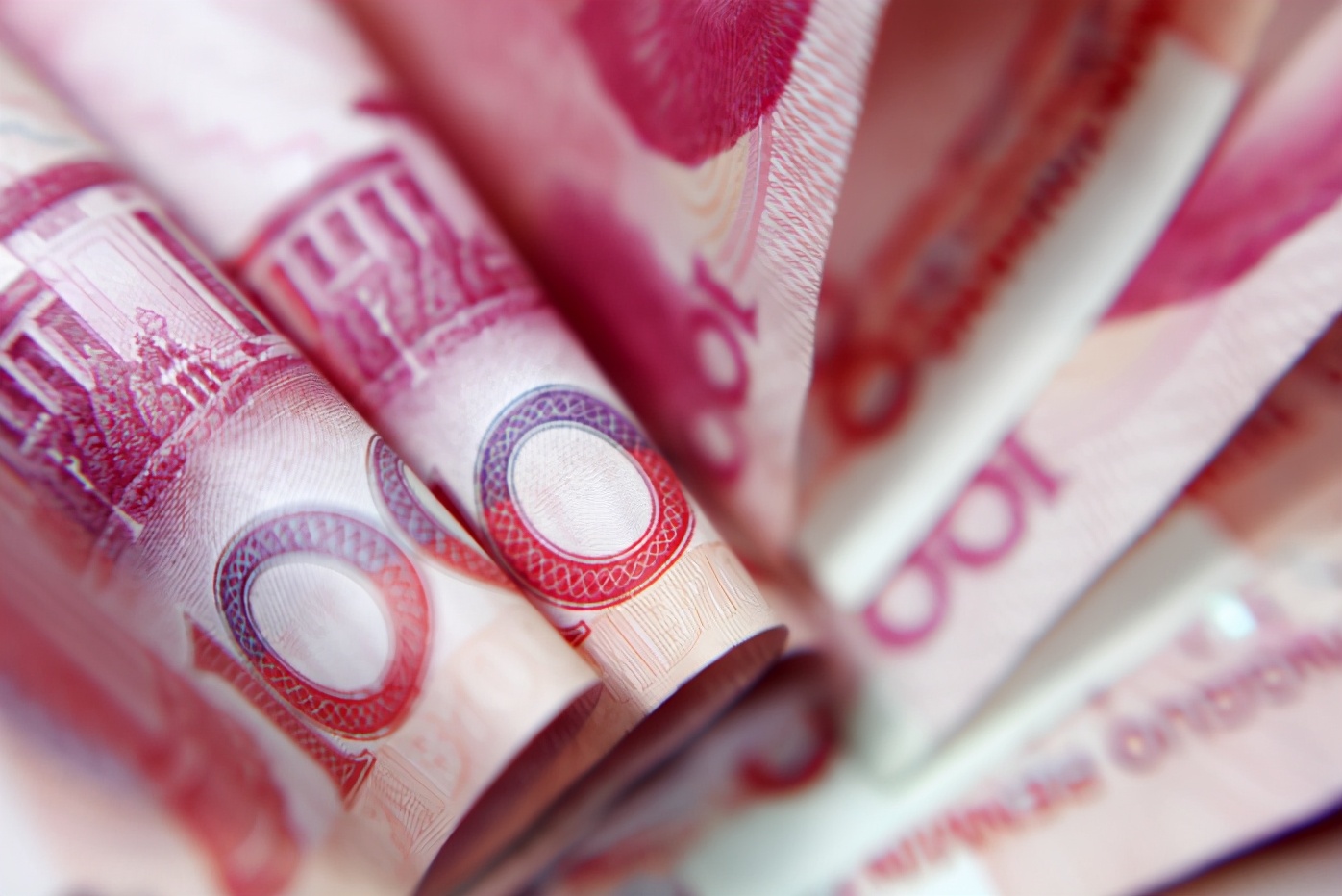 Why is the RMB issue date different from the year on the back of the ...