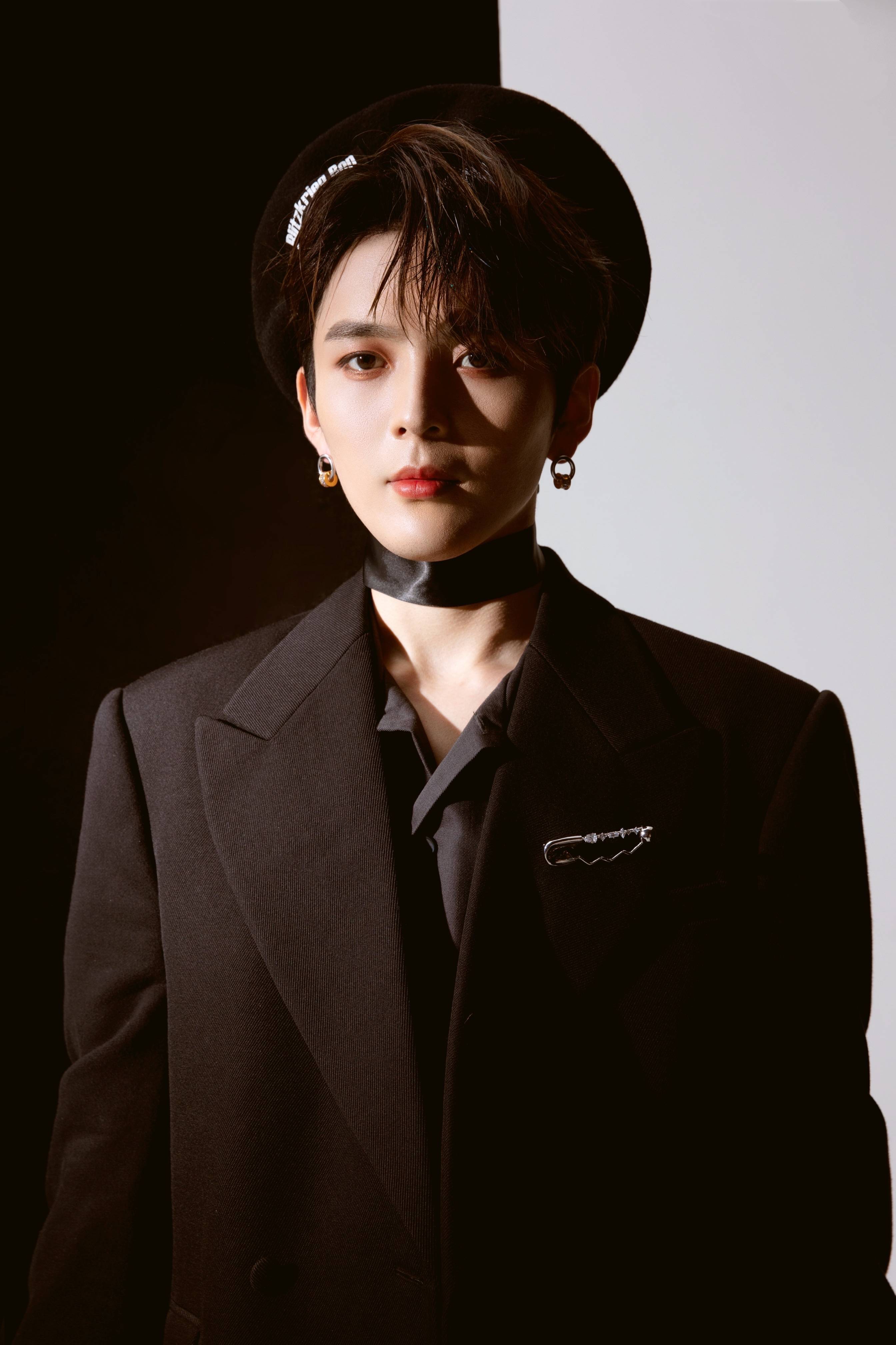 Zhao Pinlin signed with Xin Pai Media's birthday single "Ash" to top in ...