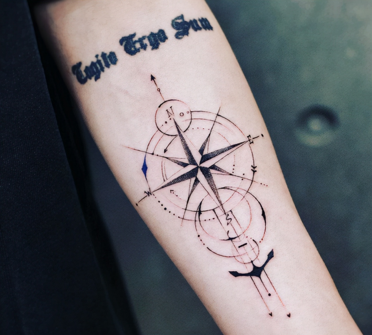 Lu Han has a new tattoo. Is this to show his "masculinity"?Netizen: the ...