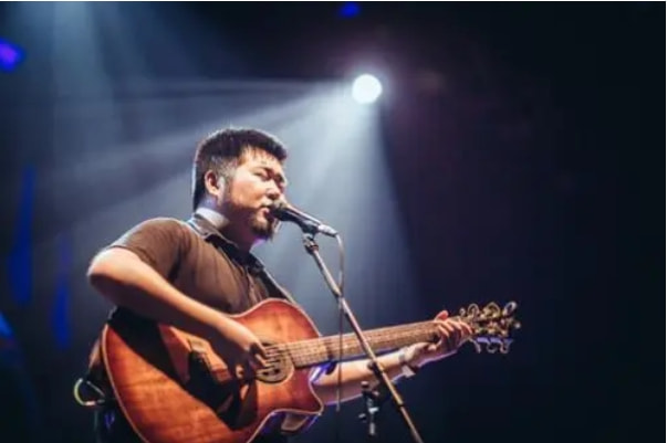 "Folk Song No.1 Brother" Song Dongye: From becoming popular to ...