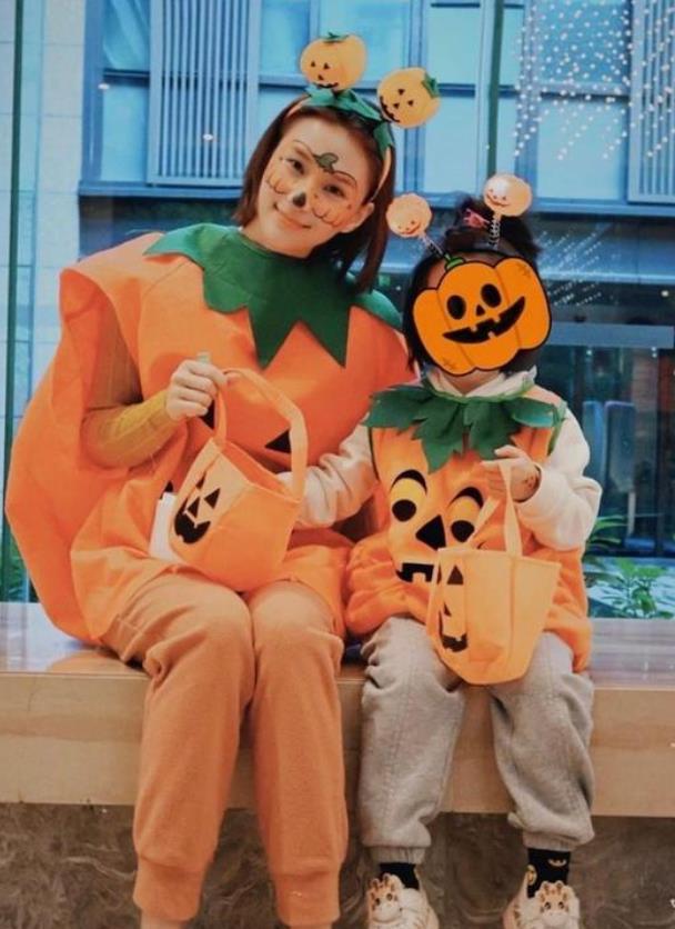 Can Dou Xiao marry He Chaolian?Family motto of the gambling king: To be ...