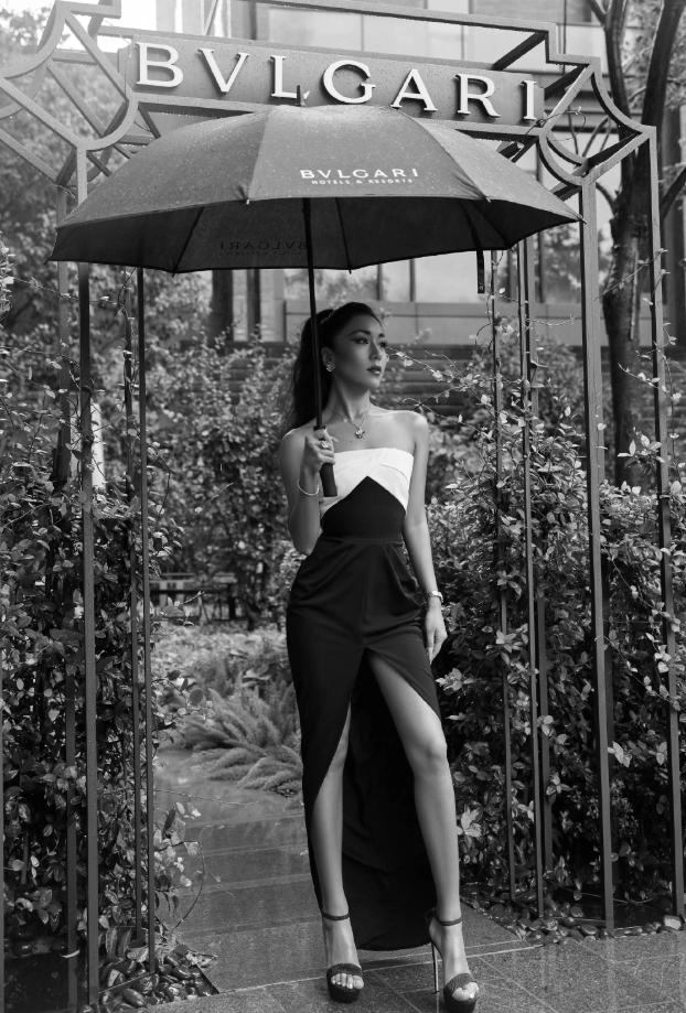 Jike Junyi black and white blockbuster released, color matching tube top skirt is sexy and ...