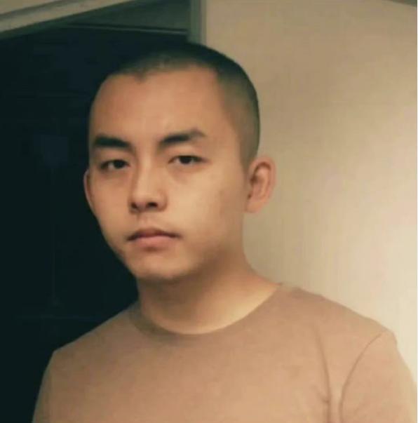 Zhou Xun's gossip boyfriend's outstanding face is exposed, mature and ...