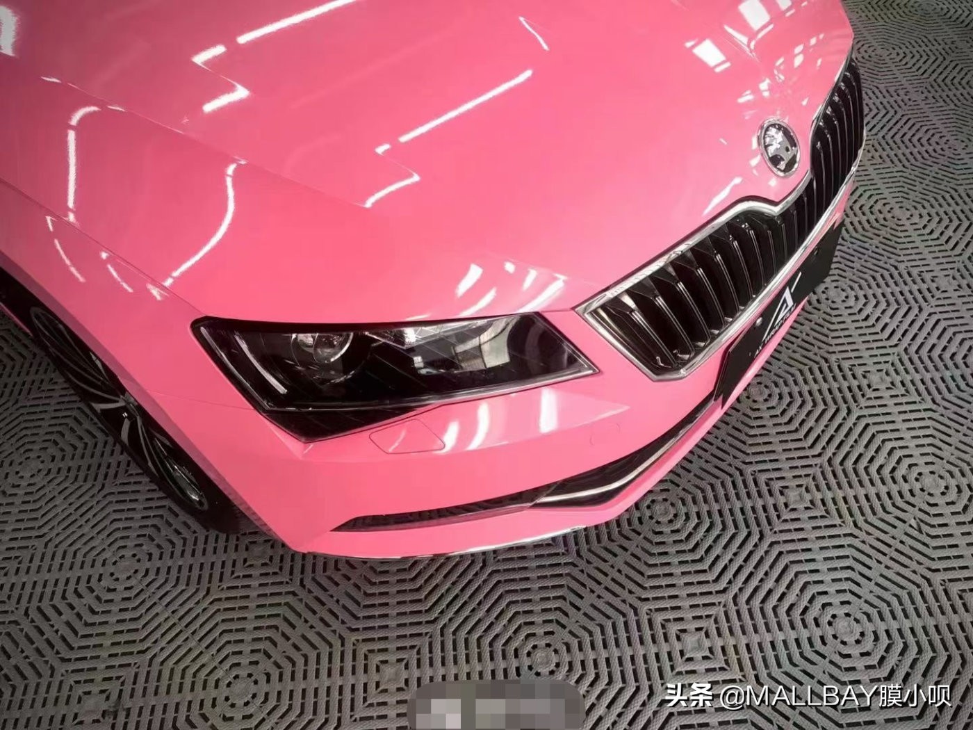 Film color change case: Skoda color change bright pink girl's heart is ...