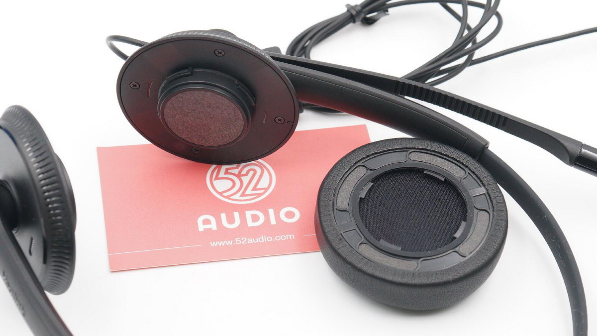 Why are the headsets used by operators specially designed?Disassemble ...