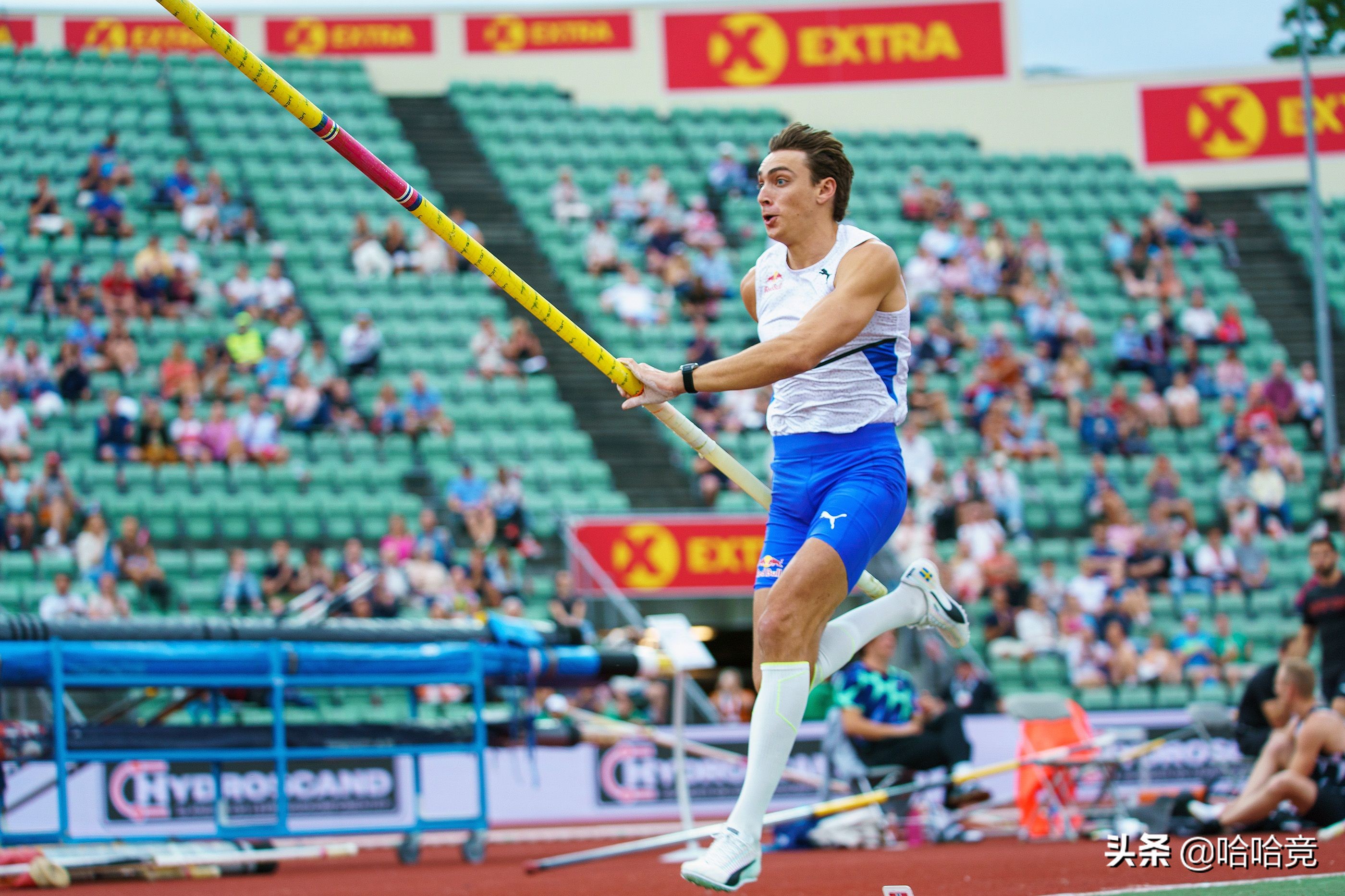 46 seconds 70!The Norwegian star breaks the 400-meter hurdles world ...