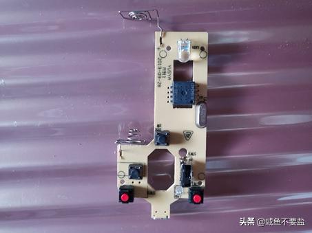 What does the inside of a wireless mouse look like?Let's take a look at ...