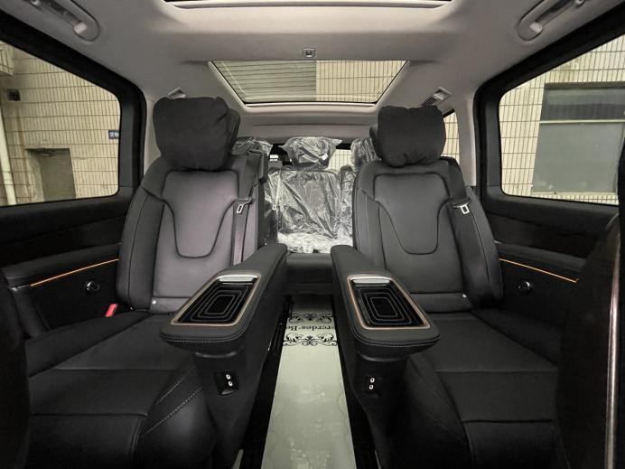 Practical modification of Mercedes-Benz V-Class - iMedia
