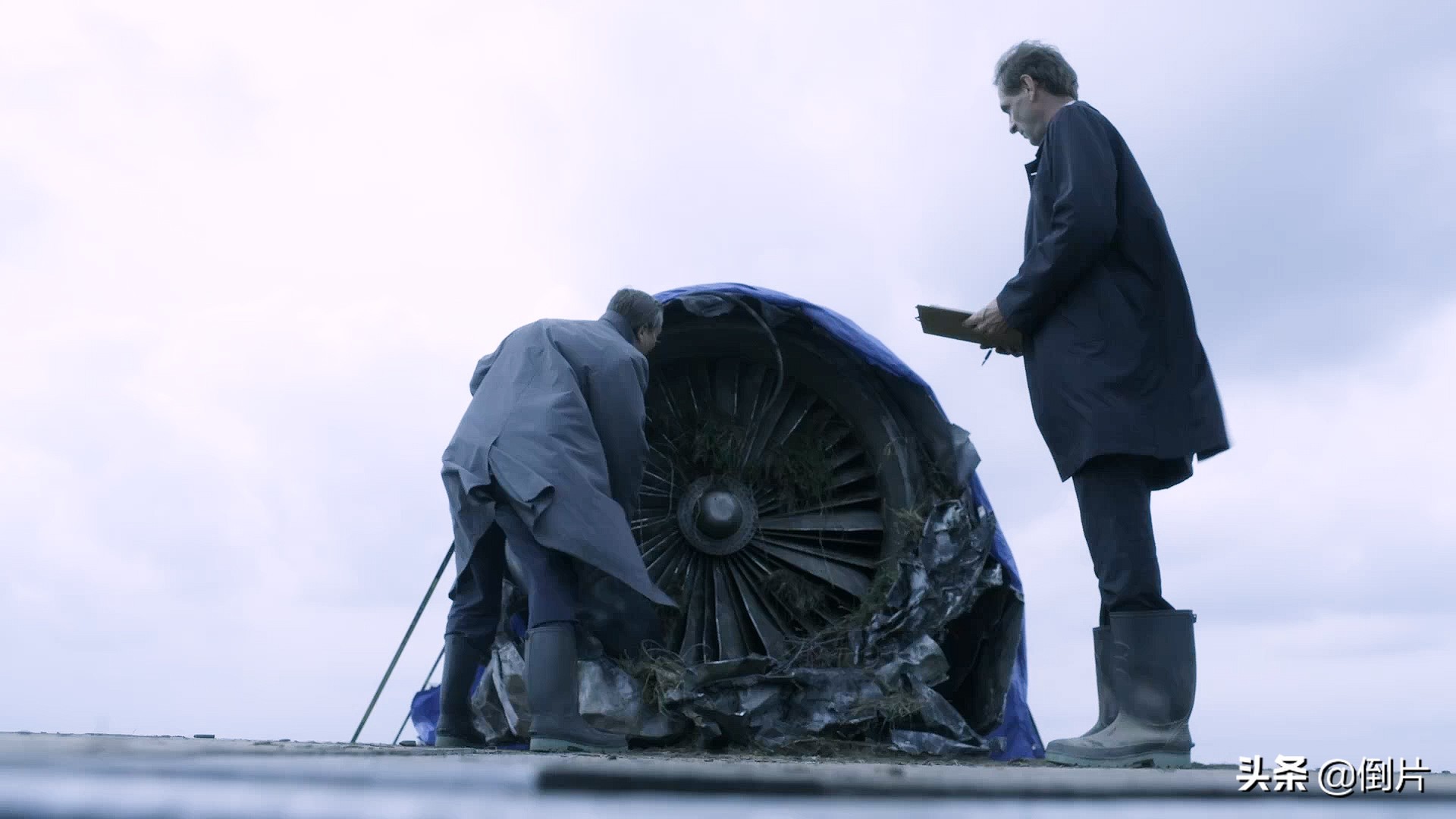 Air crash!Why did Tarom Flight 371 free fall from high altitude? - iMedia