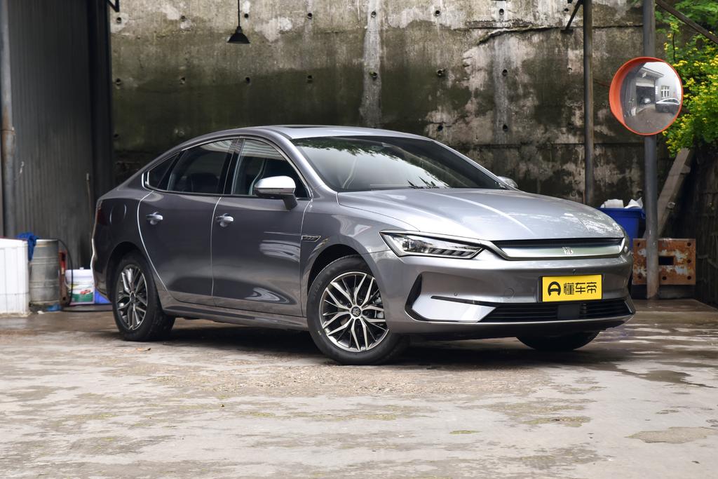 Powerful" electric car BYD Qin PLUS EV - iMedia