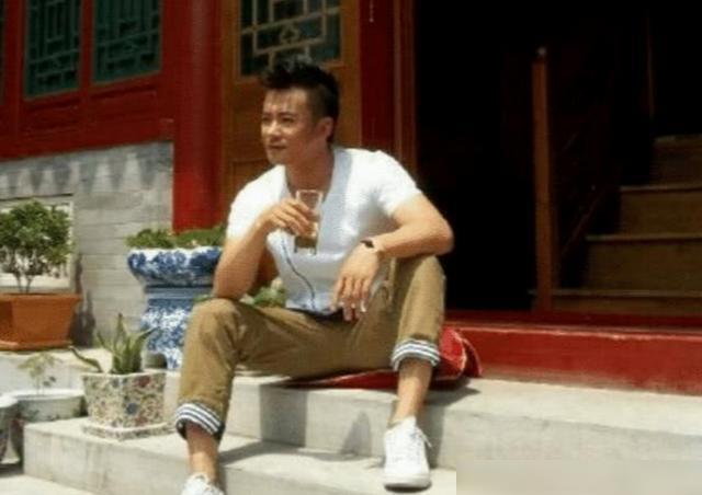 Yu Bo, who debuted at the pinnacle, why did he lose his fortune?How is ...