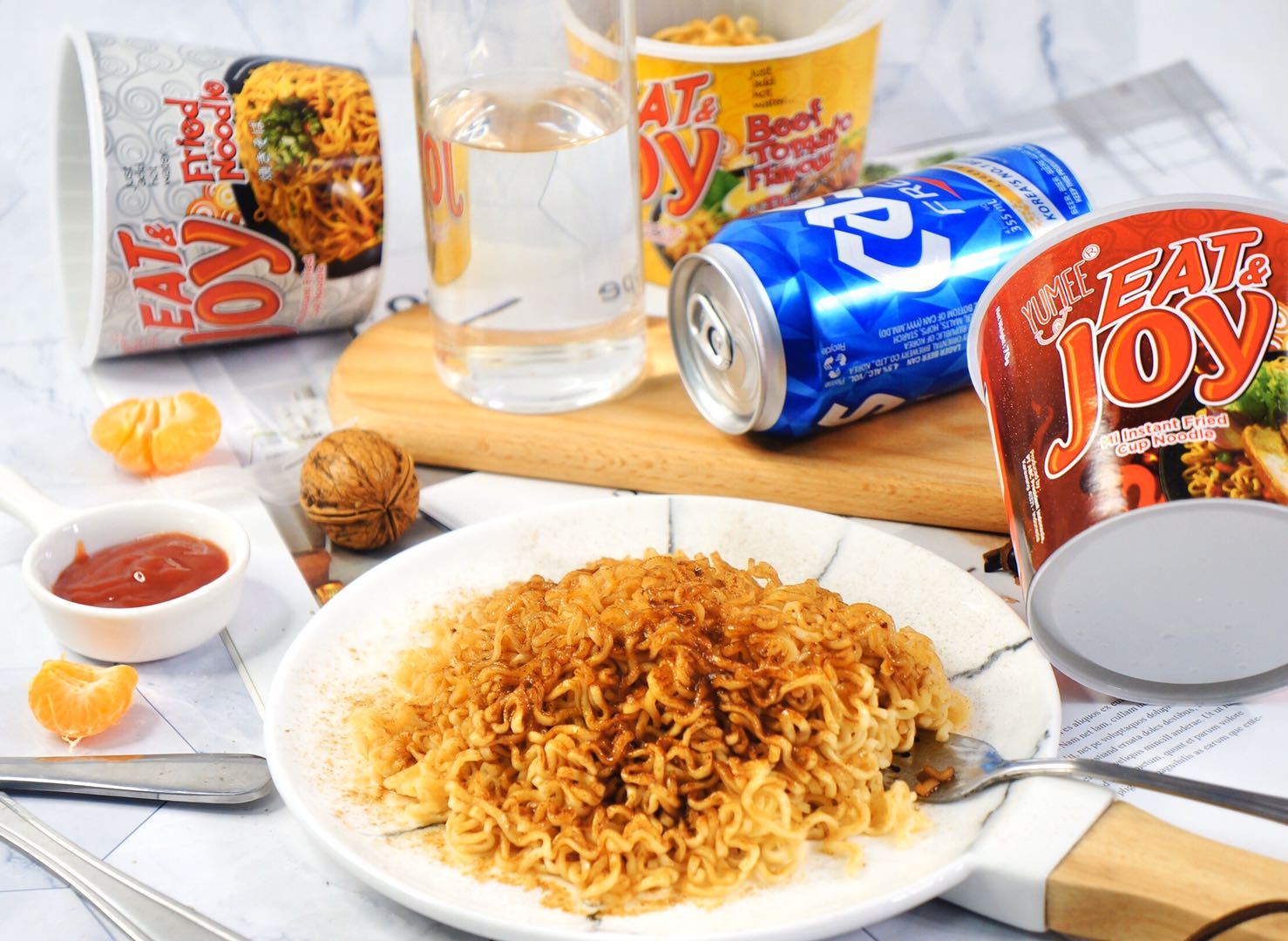 The delicious Yumee cup noodles from Indonesia, which are popular in ...