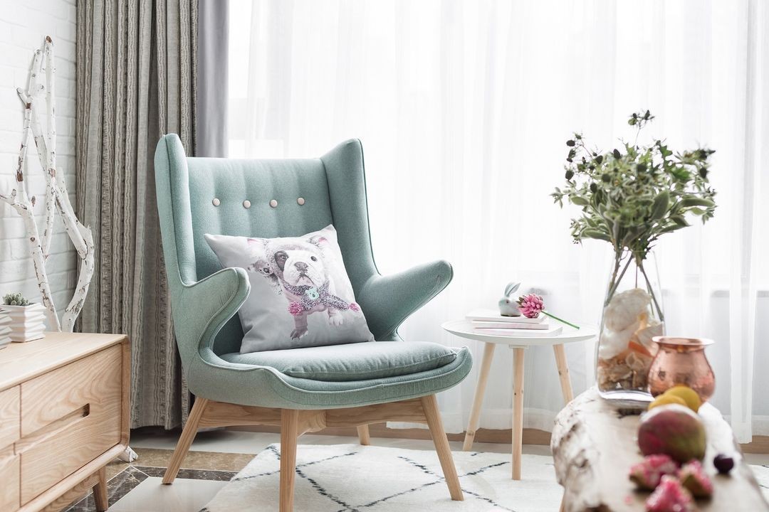 88-square-meter single apartment, vibrant and sunny, simple and ...