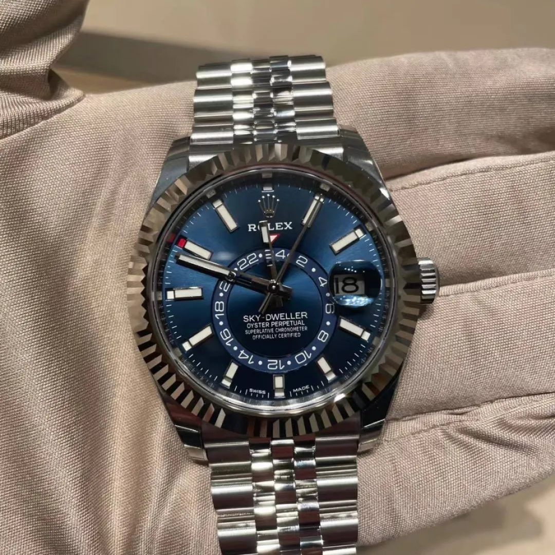 Why do Rolexes that sell so well rarely have complicated styles? - iMedia