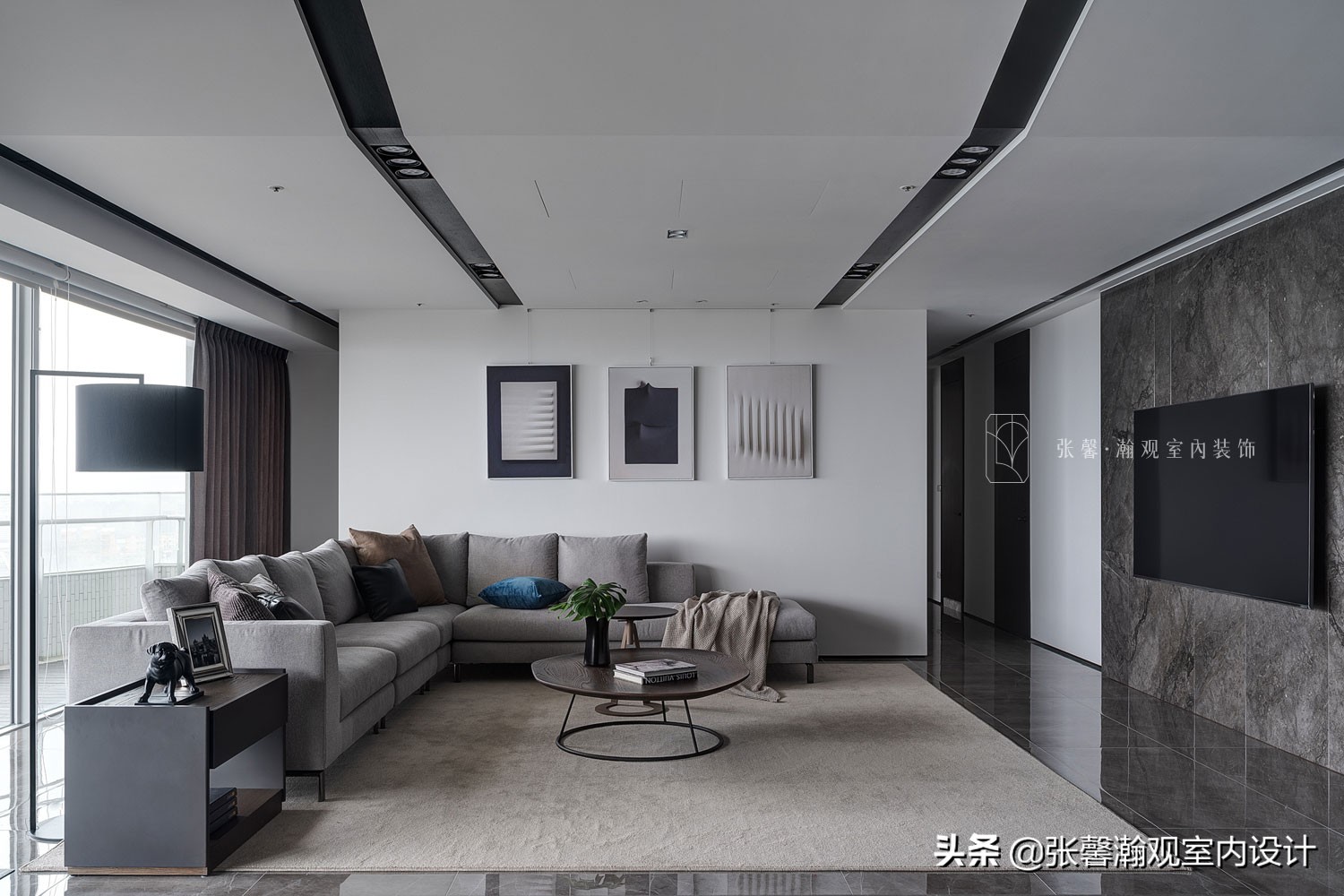  Space Story 243 Square Meters Overlooking The Green Sea A Modern