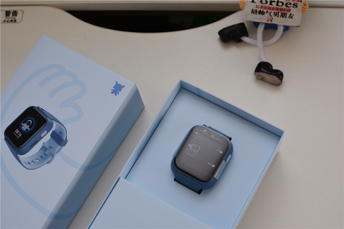 Able to chat on WeChat, QQ, baby's guardian elf, MiDrone child learning ...