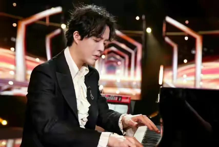 Li Yundi's whoring, his girlfriend Tian Fei said that Li Yundi was ...