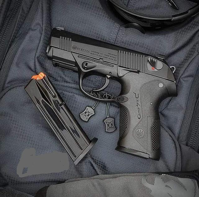 A melee pioneer weapon, the world's 14 most beautiful modern pistols ...