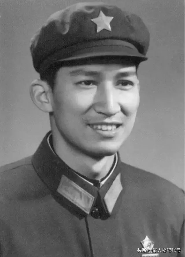 Caring for the old American lady for 13 years and inheriting all the ...