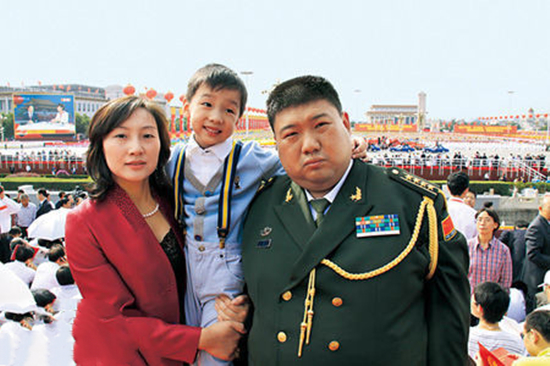 Liu Bin: Mao Xinyu's wife, still a female soldier, gave birth to a son ...