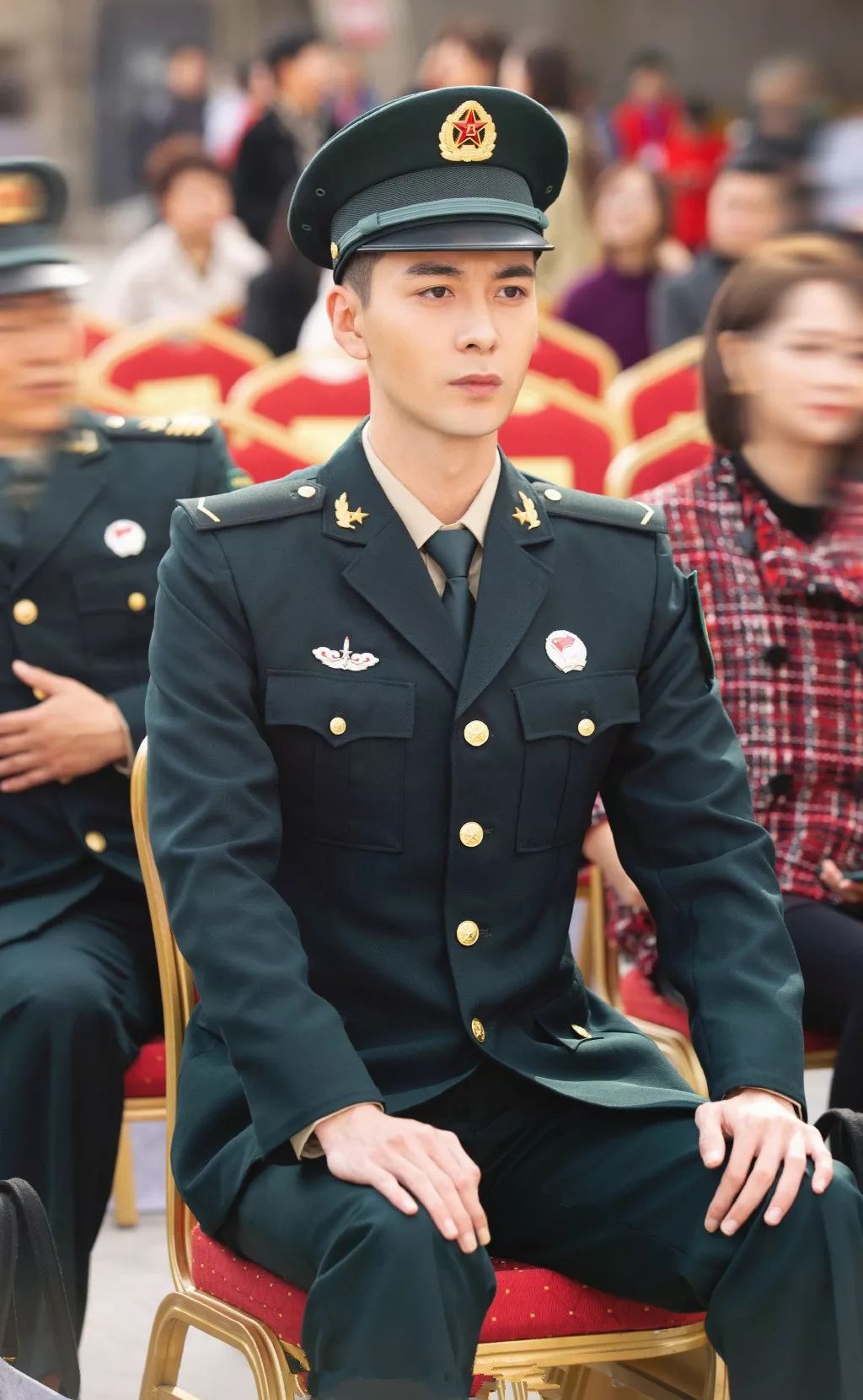 Don't play the soldier if you have oily head and powder noodles. Who do ...