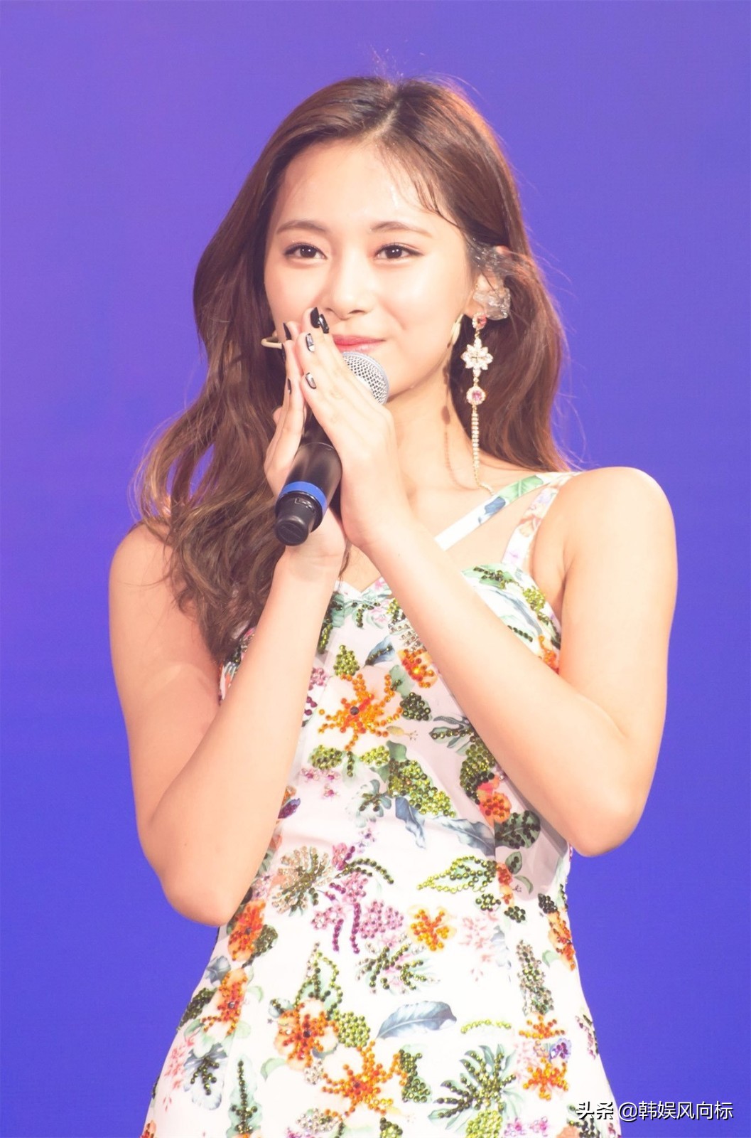 Netizens found that TWICE Zhou Ziyu's face changed slightly before and ...