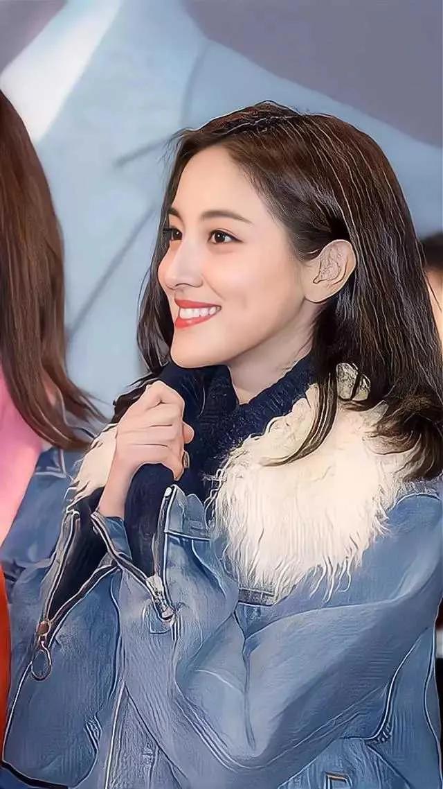 The 15 smiling faces of Hong Kong sister Chen Kailin witnessed her ...