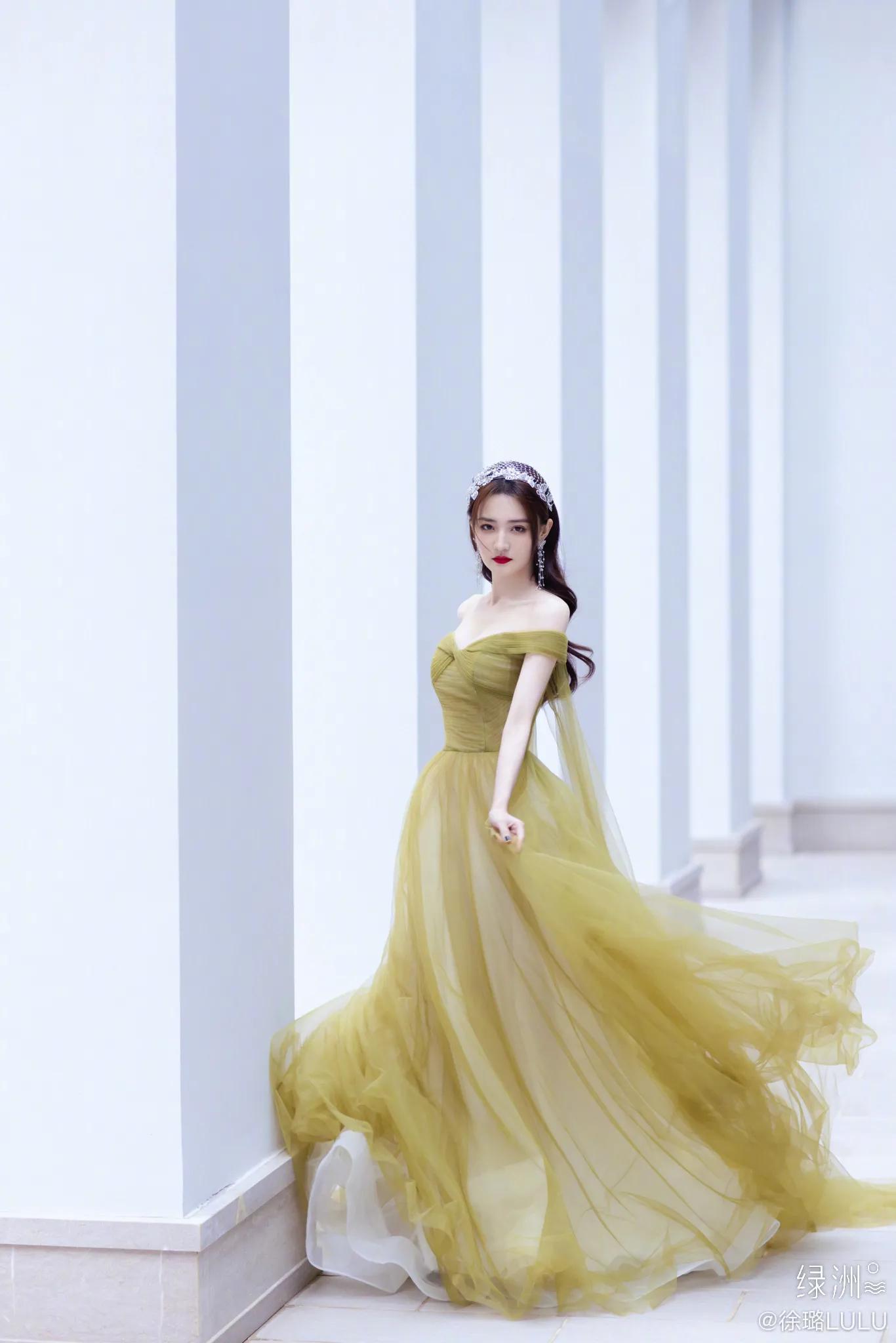 Beauty Photo Album (Xu Lu, Zhang Zifeng, Li Zixuan) - iMedia