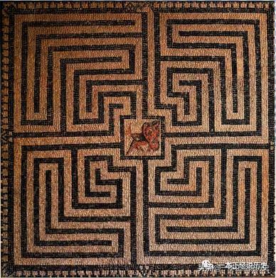 The history of the maze: ancient and mysterious symbols - iMedia