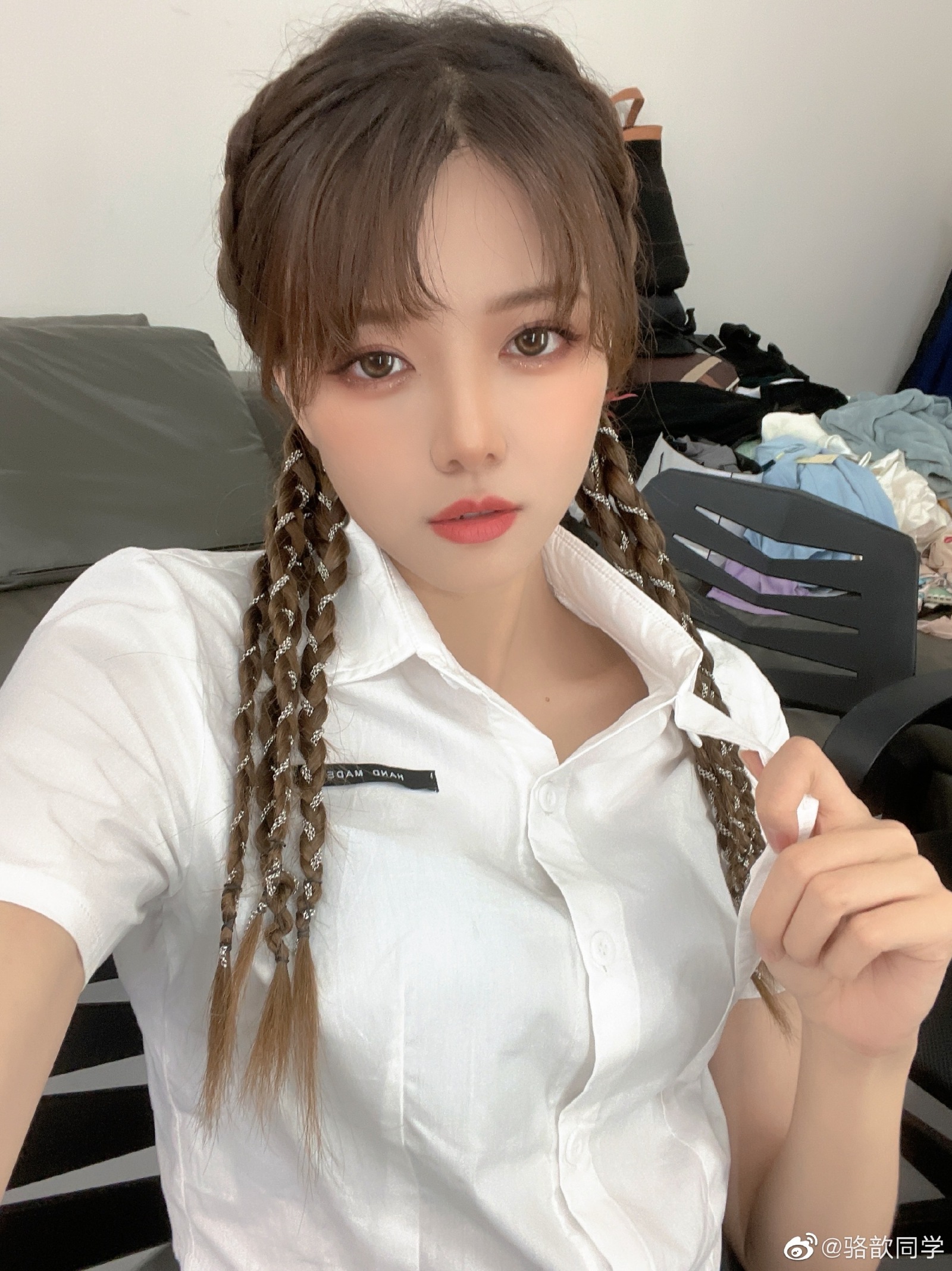 LPL host Luo Xin's uniform temptation attracts hot discussion from ...