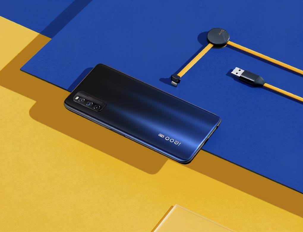 The outstanding one among the thousand yuan machine, iQOO Z1 is stylish ...