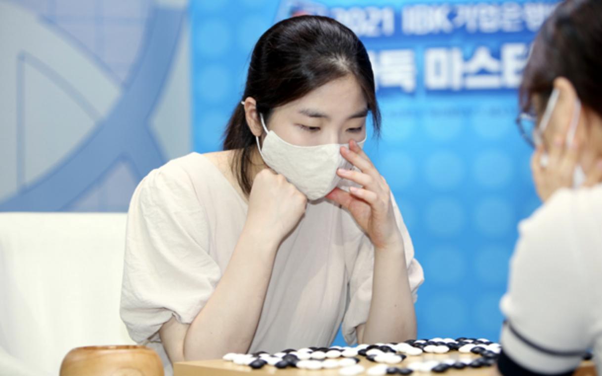 Absolutely strong in the women's Go world: Cui Jing won the 20th crown ...