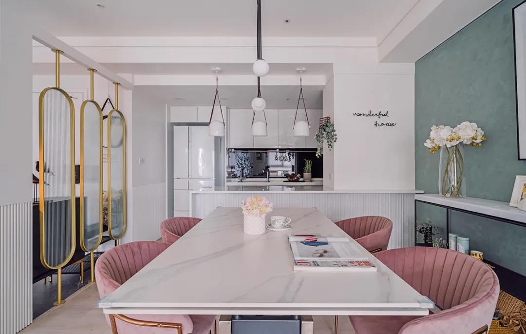 Her house is 116 square meters, the decoration is not luxurious, but ...