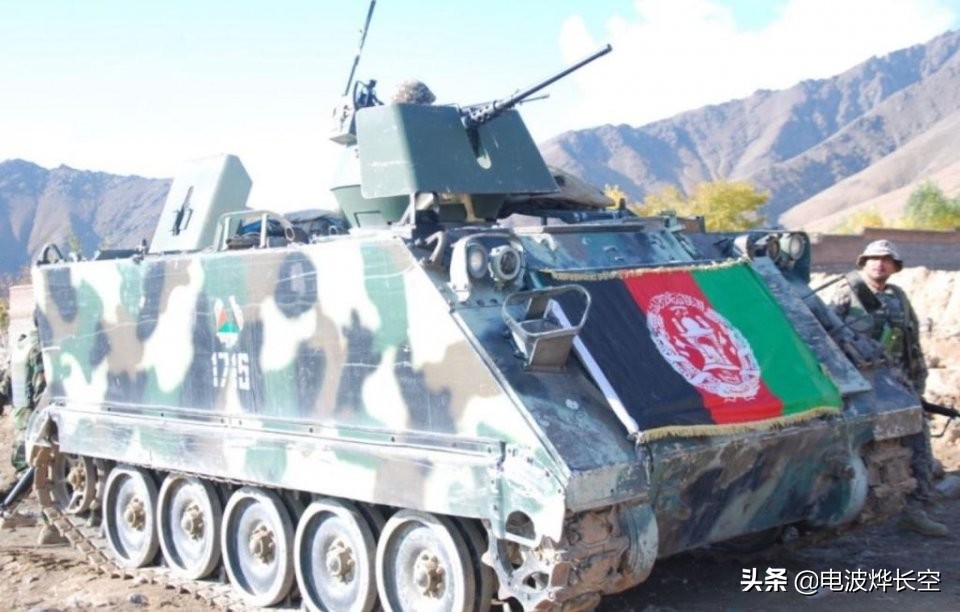 Taliban tank troops made their first appearance!Tank soldiers are fully ...