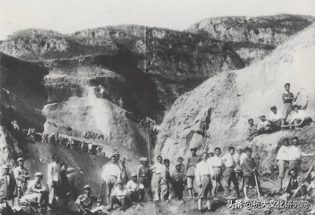 Commemorating the 43rd anniversary of the death of General Luo Ruiqing ...