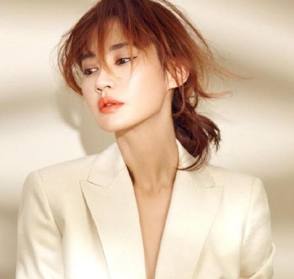 Yang Xue re-dressed as "Jiang Yuyan" 15 years later. She thought she ...